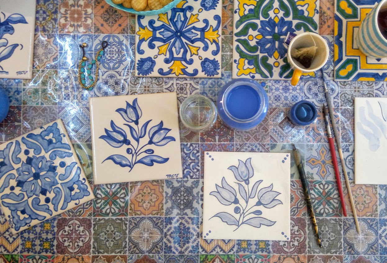 Au Portugal je m’initie à la peinture sur azulejos – Cécile White